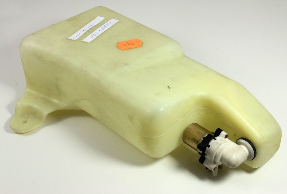 Tank complete with pump, rear windshield washer system, Alfasud Sprin