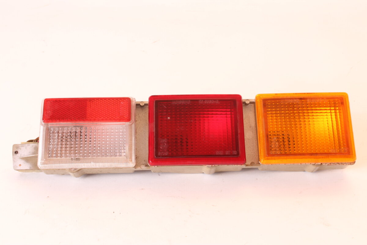 Rear light, right, complete Alfetta Lim.+Lamborghini Countach NEW Ori