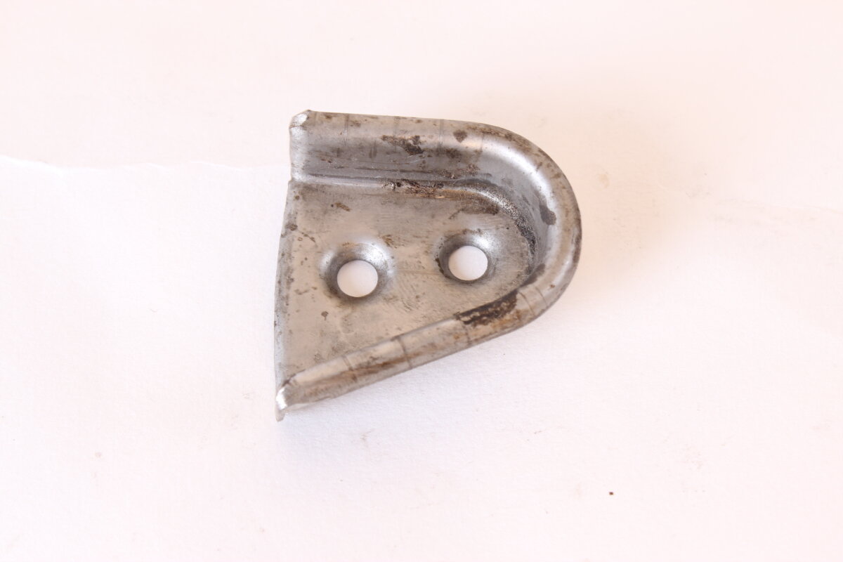 Centering wedge mount B-pillar left NOS Spider 1300-2000