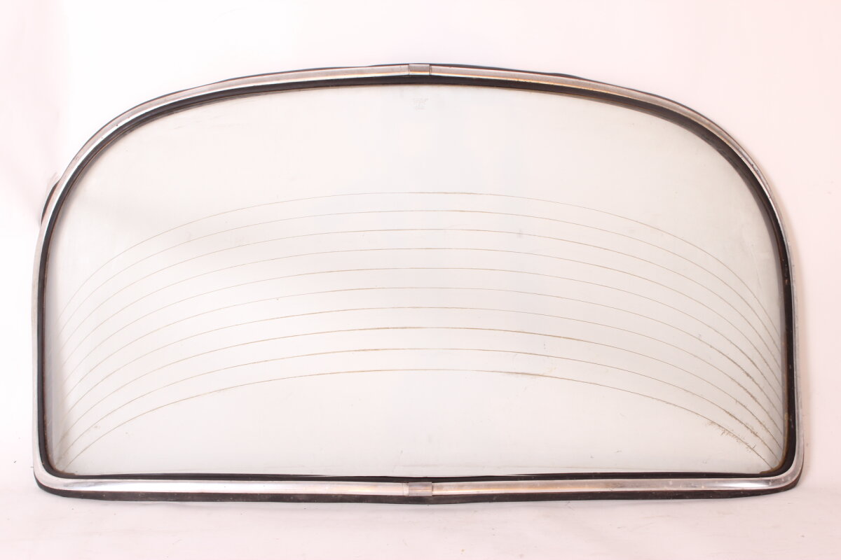Heated rear window defective) complete with frame and trim strip Alfa