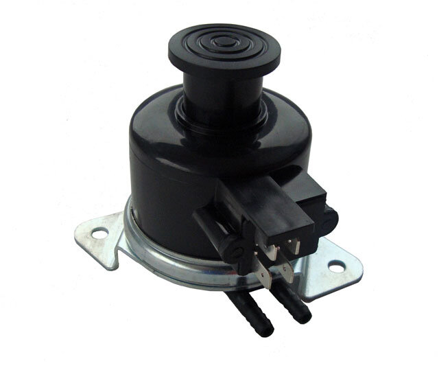 Foot pump for windshield washer system