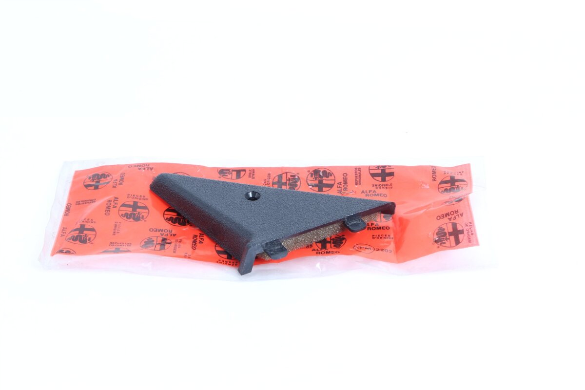 Cover for mirror triangle A33 907 type)