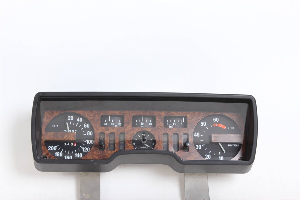 Combination instrument complete with mechanical speedometer, used, ve